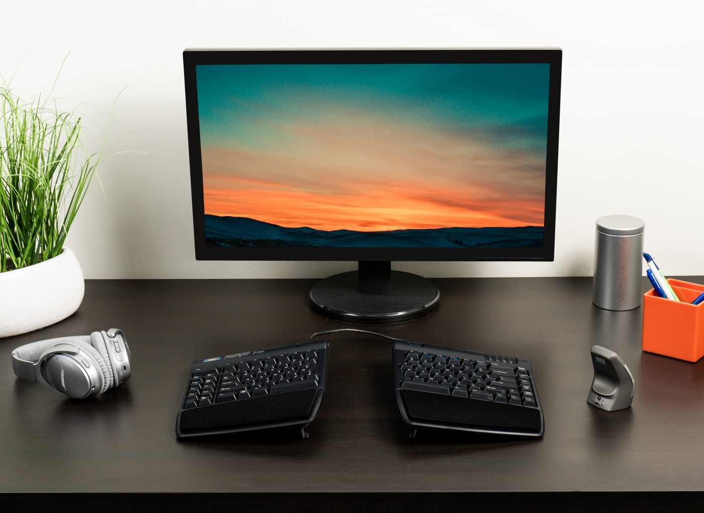 Freestyle2 Blue Ergonomic Wireless Keyboard for PC